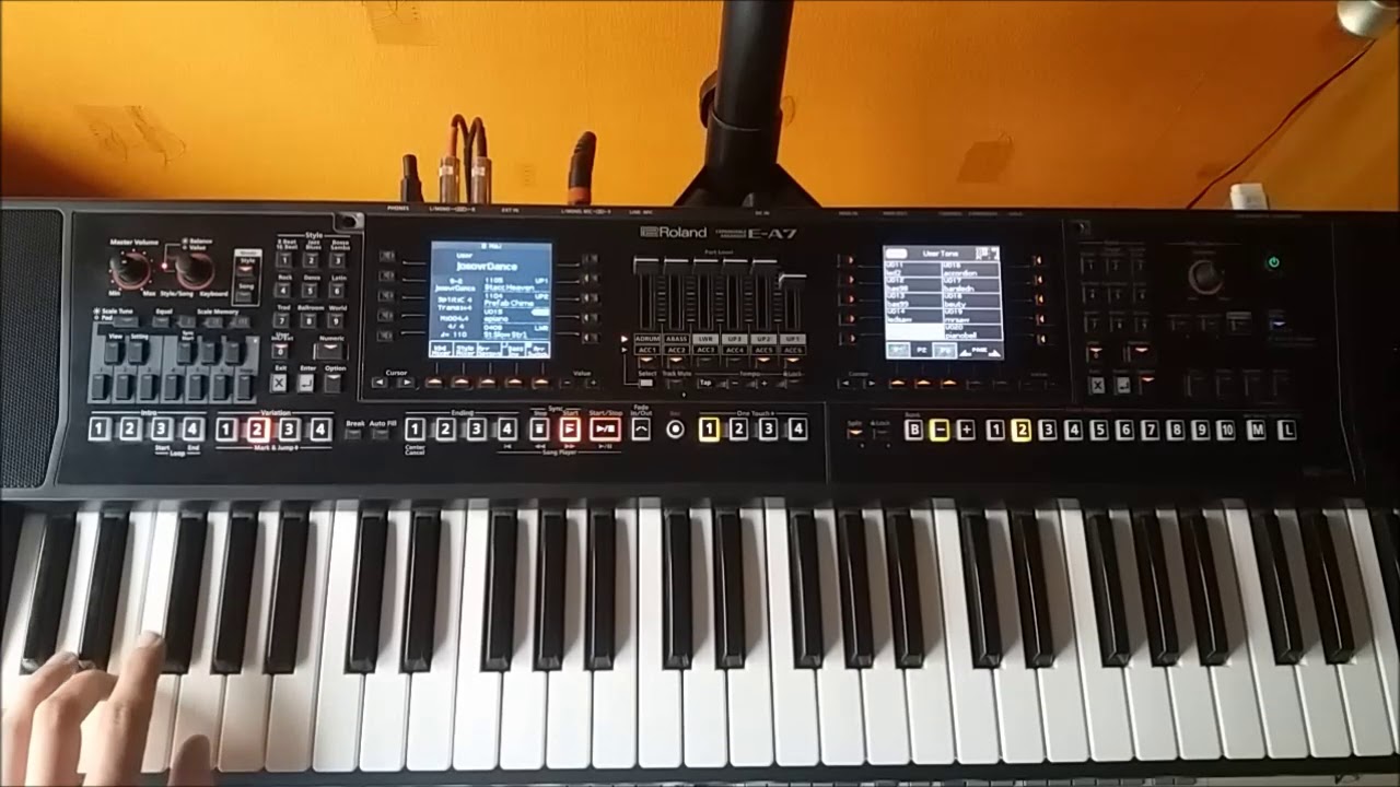 Roland EA7 | Instrumental Disco style 80s Momento Magic - Love Girl ...