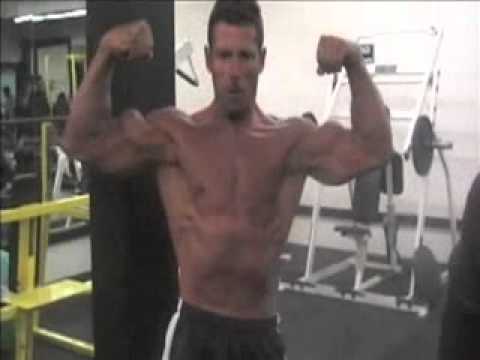 Marco Addis mr.peak train his famous biceps peak with robby robinson ...