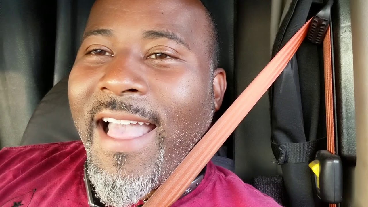 Mr 6'7" The lot lizards are out - YouTube