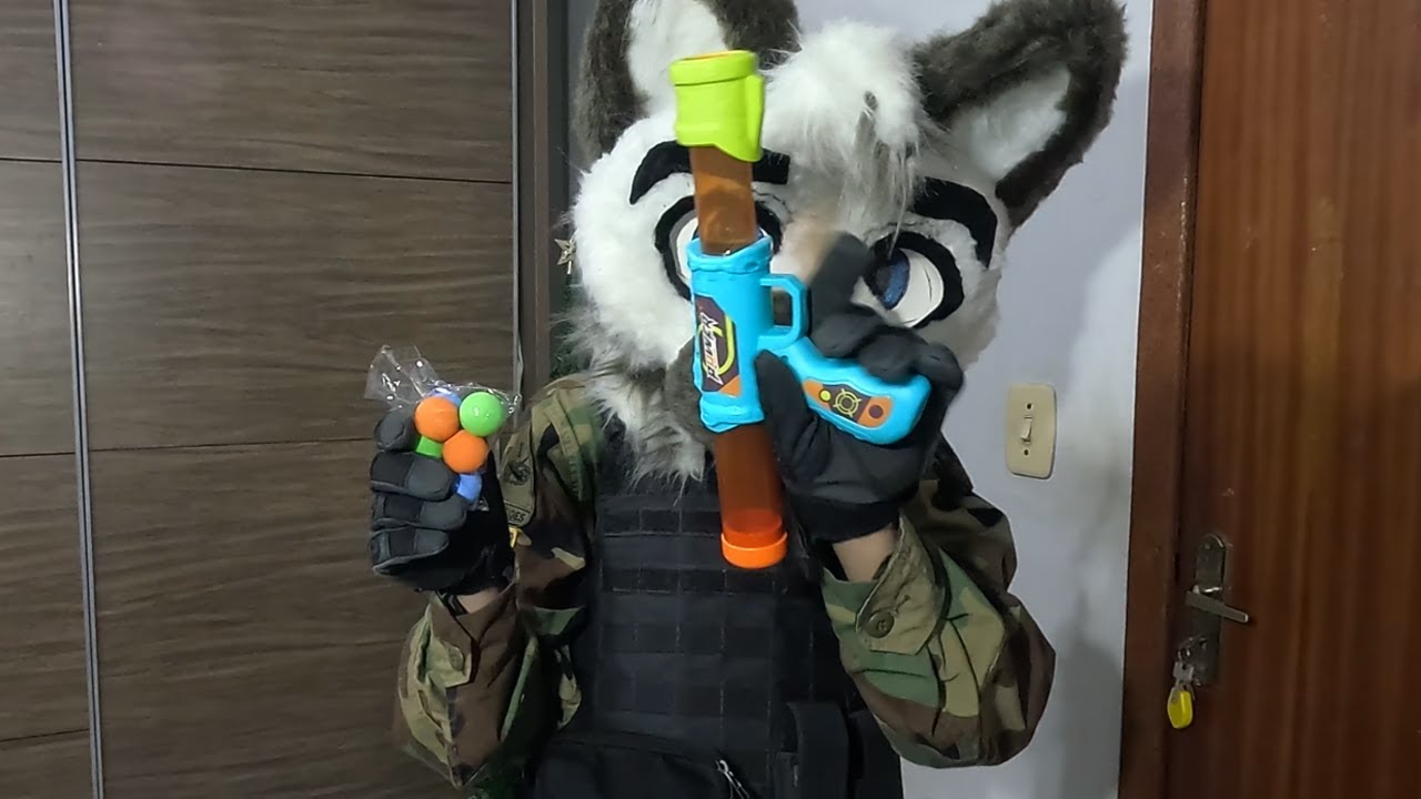 Cool Blaster that shoots balls! - YouTube