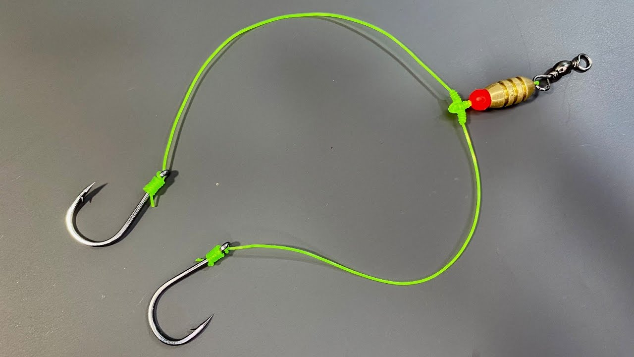 How to Make a Fishing Hook Chain With Two Hooks With a T Knot - YouTube