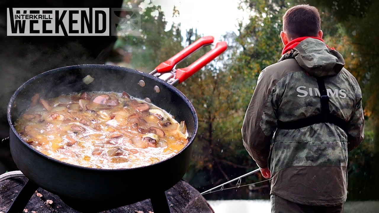 SOLO Pike Fishing / Autumn Camping & Campfire Cooking - YouTube