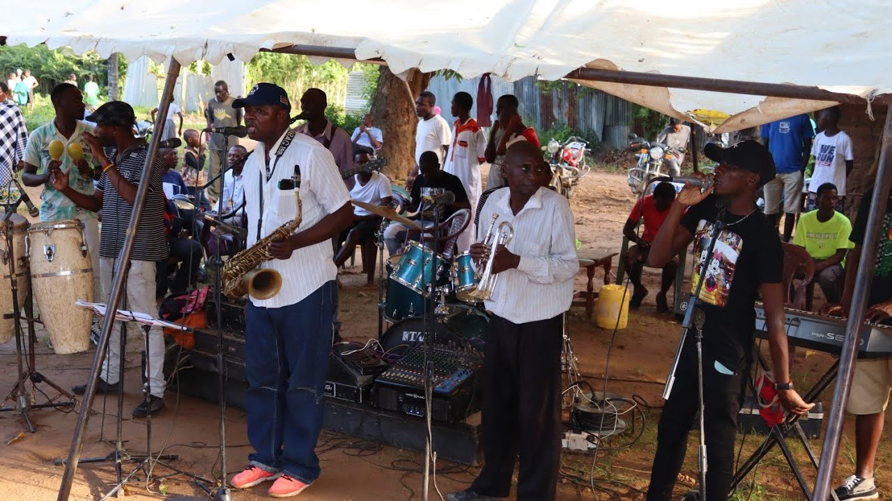 Utamaduni band| Mtepeni Live| Performance Nahenzwa tha Kavikala,Ndugu ...