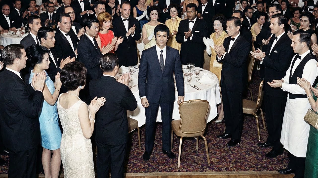 Bruce Lee Was Told to Sit Down in Front of Everyone — Everyone Stood Up ...