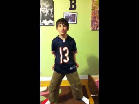 Little kid doing inappropriate dance - YouTube