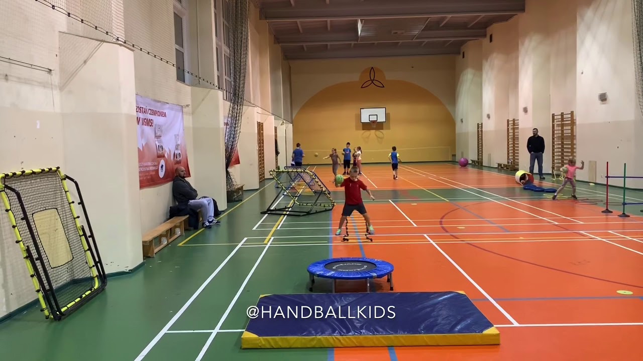 Handball Kids - YouTube