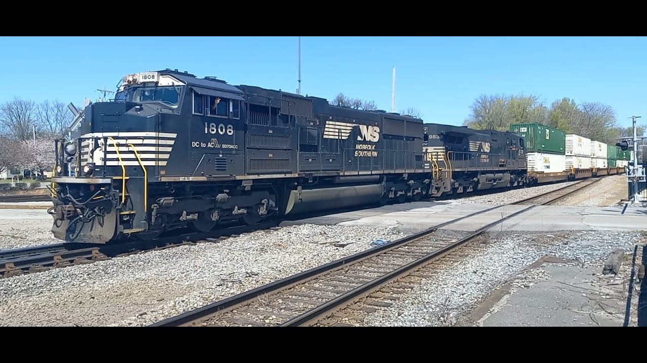 NS 201 with NS 1808 DC to AC SD70ACC and NS 9839 D9-40CW - YouTube