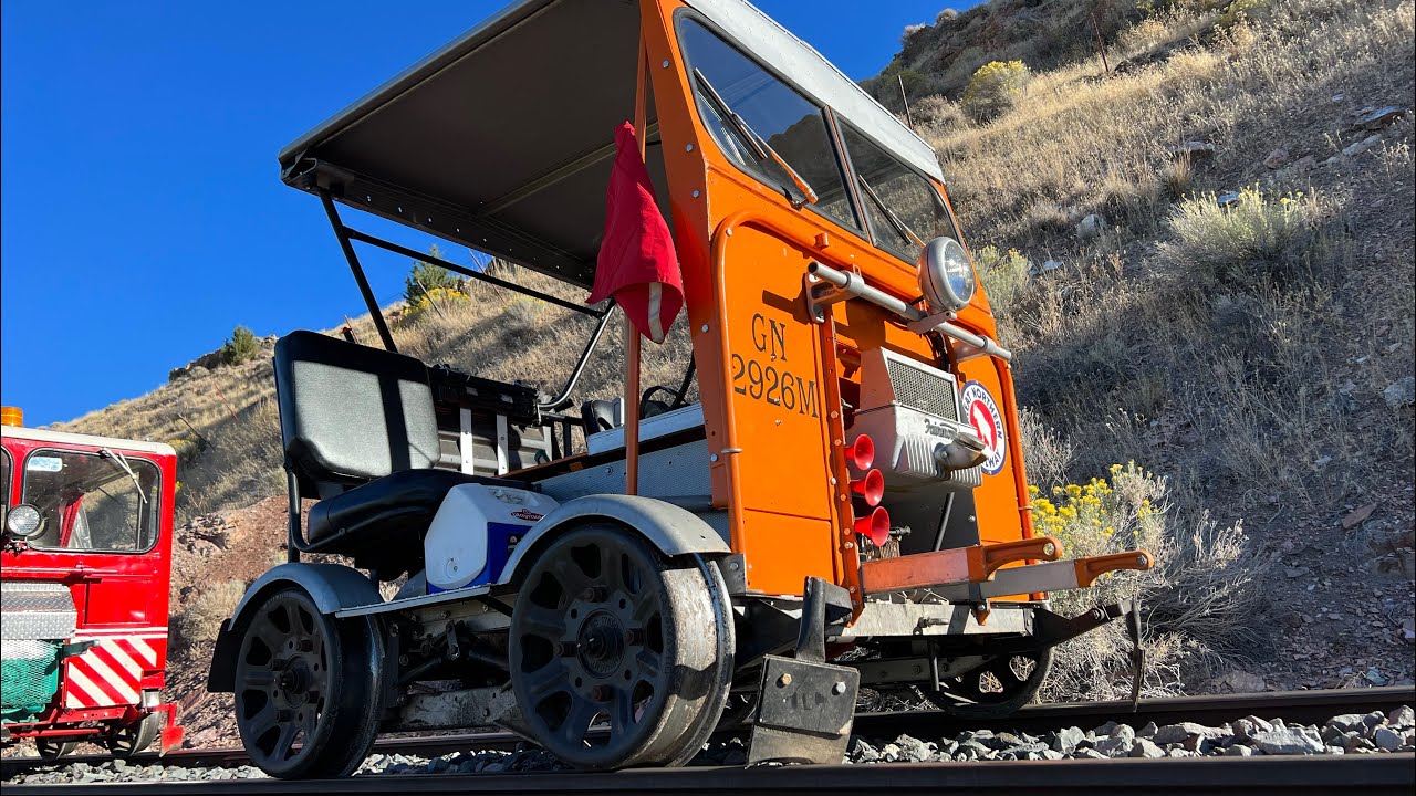Riding the GOOSE LAKE RAILROAD in Lakeview, Oregon - YouTube