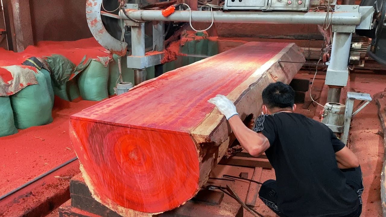 Dangerous Rough Cutting Machine Operating Skills. Cutting the Rarest ...