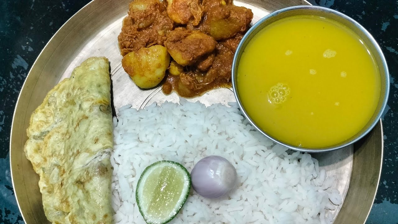 Eating show Bhat, Dim bhaja, Allu chinri tarkari,Dal,Piaj,lebu. - YouTube