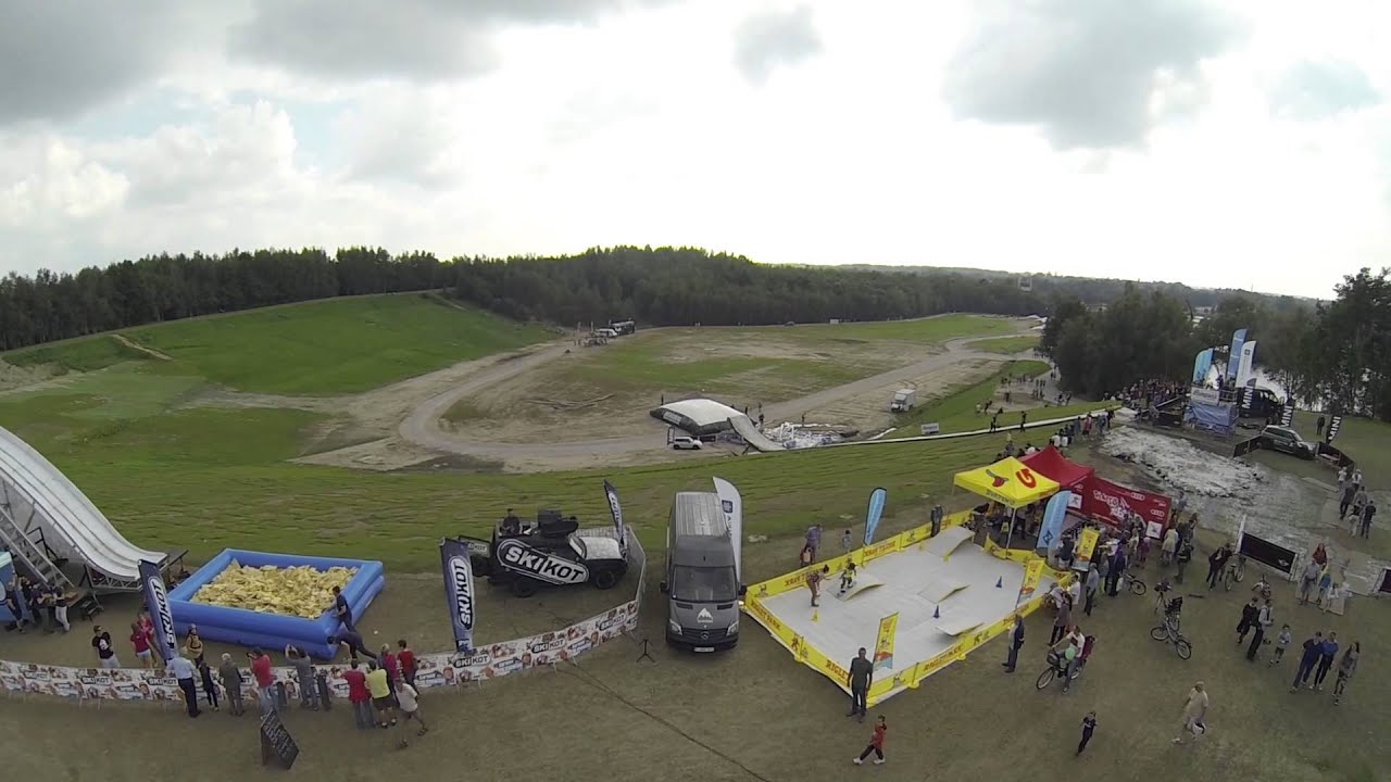 Burton Riglet Park met Sneeuwsport Vlaanderen op Xtreme Xperience - YouTube