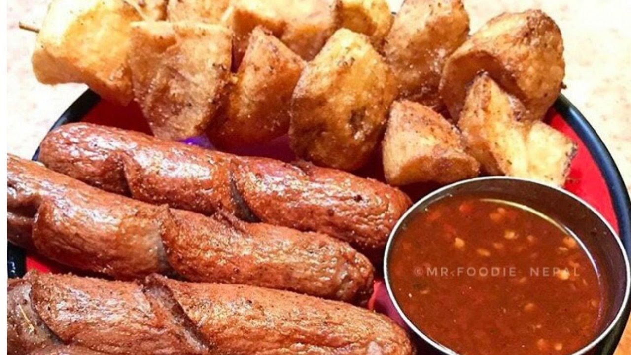 Piro sausages and aloo stick recipe / nepali street food / nepali style ...