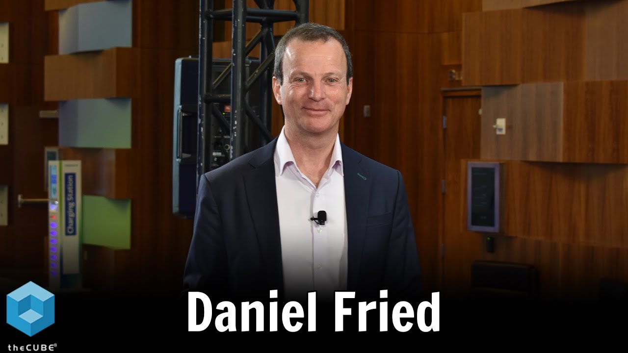 Daniel Fried, Veeam | VeeamON 2022 - YouTube