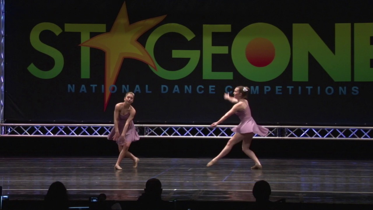 "Flashlight" choreography by Kaleigh Collins - YouTube