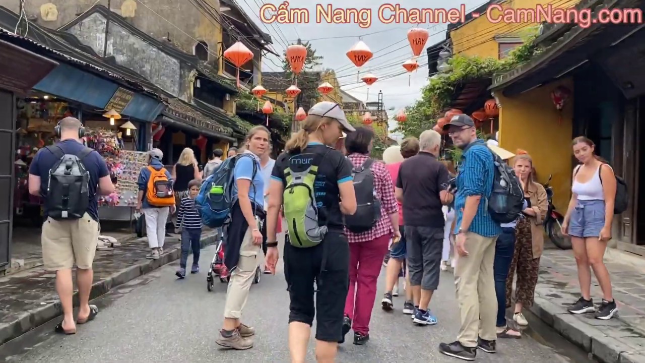 Dạo quanh phố cổ HỘI AN bằng xích lô | Visit Hoian Old Town by The ...