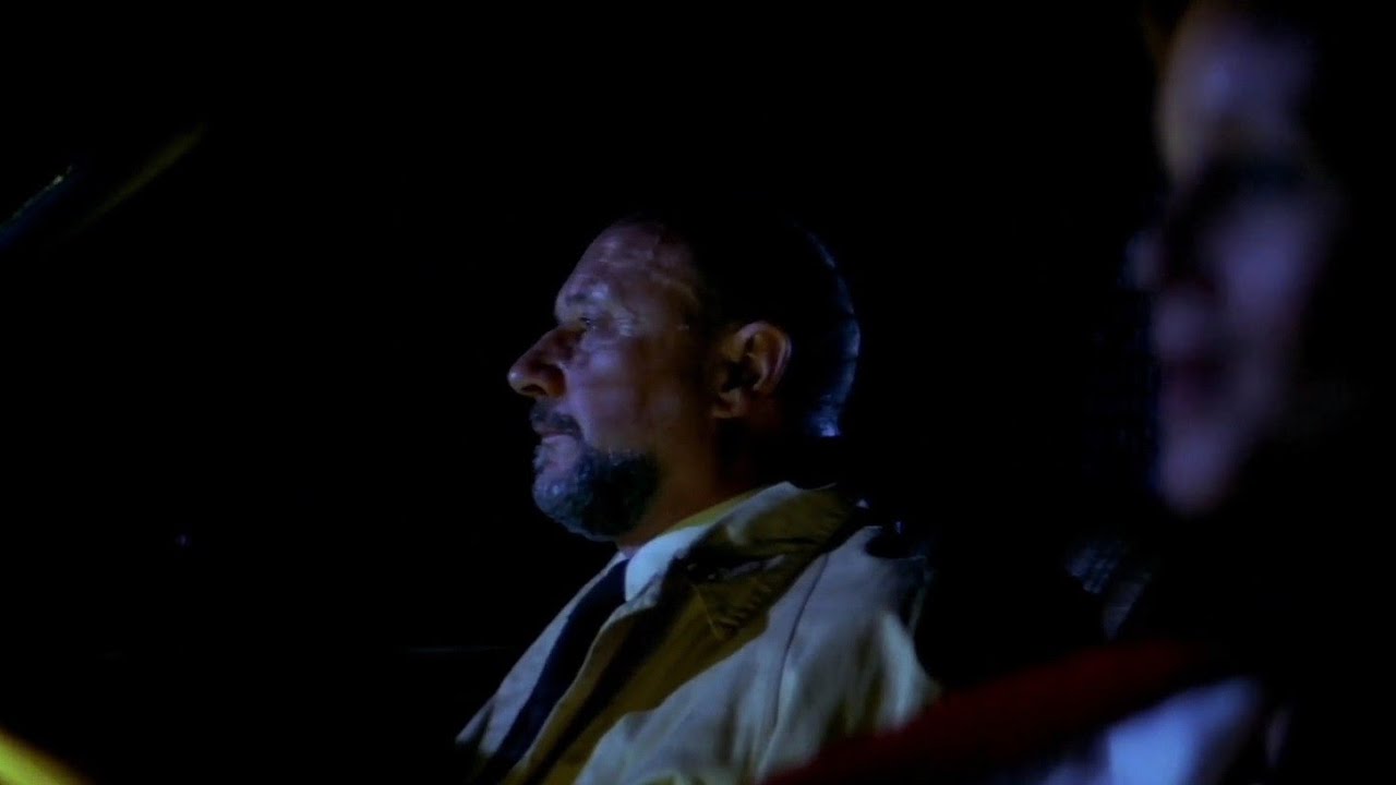 Halloween (1978) - Michael Myers escapes - YouTube