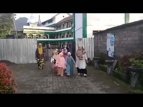 Acara MABIT ASYIK TKIT ALMAKA GETASAN kegiatan Siang Jalan sehat 2 ...