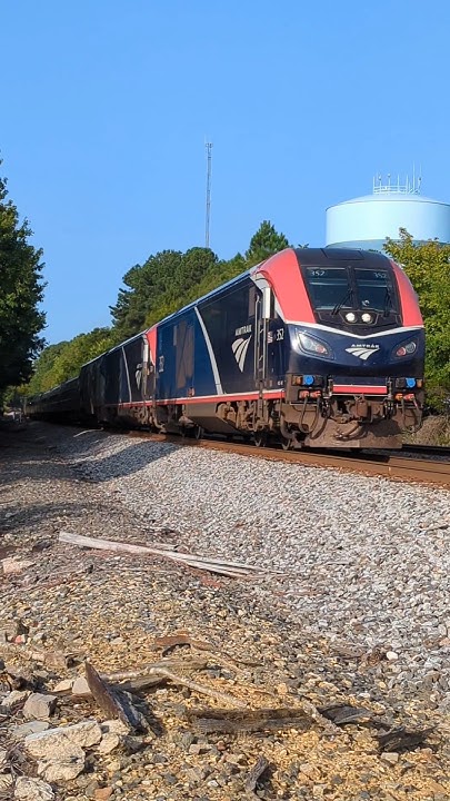 Amtrak Silver Star train P092 approaches Raleigh NC at Powell Drive 9/9/2024 - YouTube