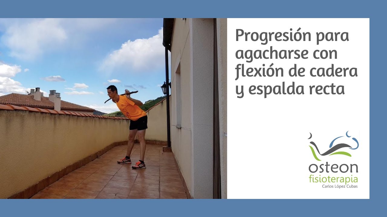 Cómo agacharse mediante flexión de cadera con espalda recta - YouTube