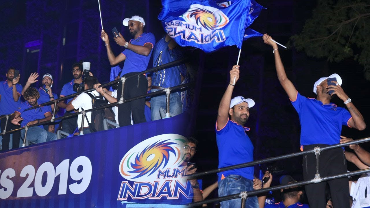 Watch Full Video of MI Victory Parade in Mumbai after Beating CSK in ...