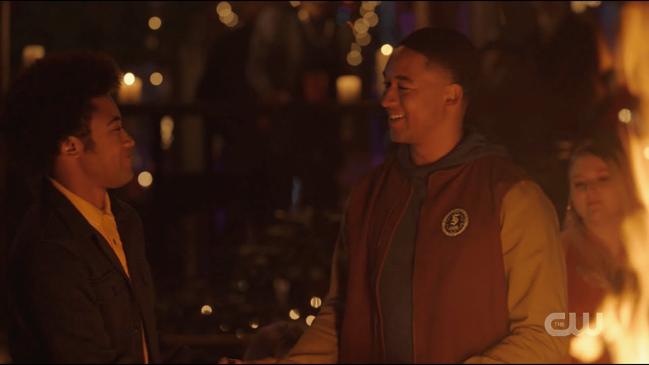 Legacies 3x02 Raf and his friends share their memories - YouTube