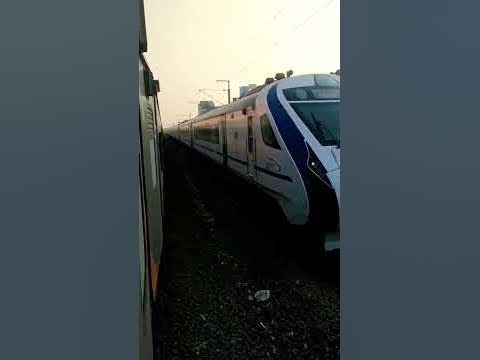 Crossing of 20702 TPTY - SC Vande Bharat Express beside 13434 MLDT - SMVT Amrit Bharat Express ...
