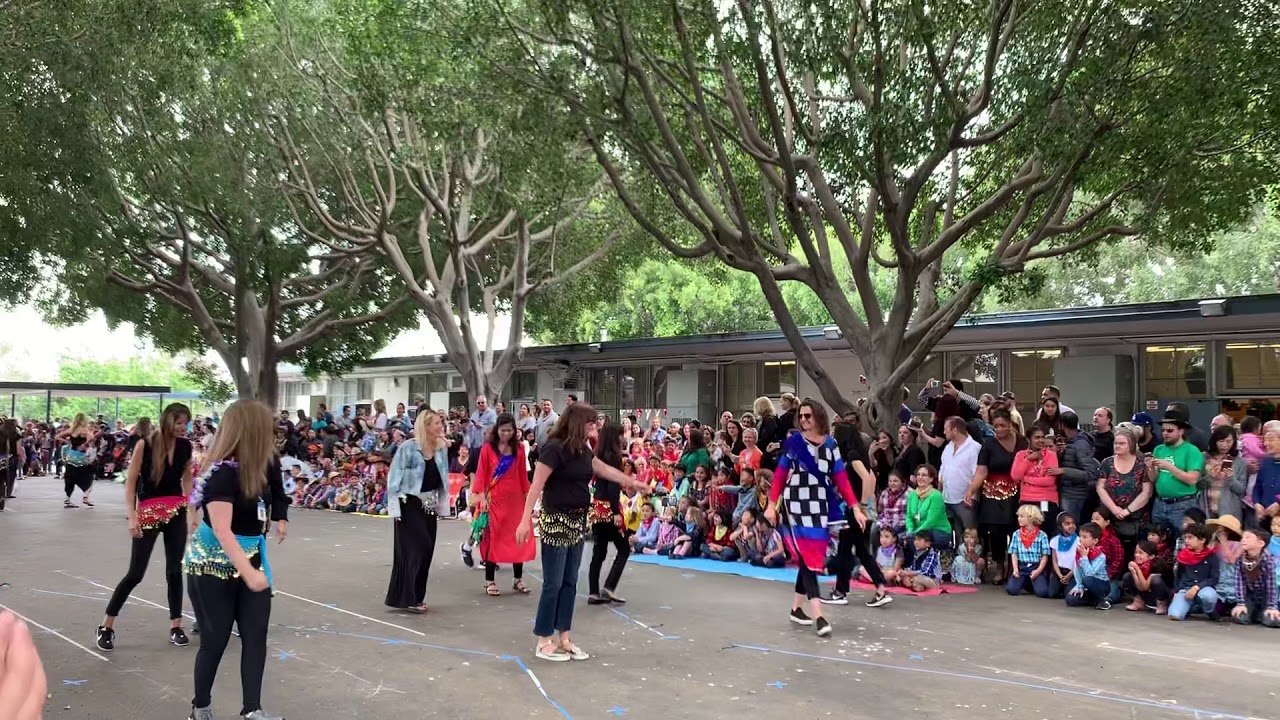 Clover avenue elementary staff dance 2019 - YouTube