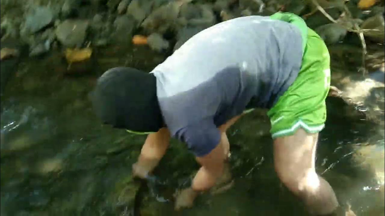 Ang buhay probinsya/ ang pangangapa sa ilog - YouTube