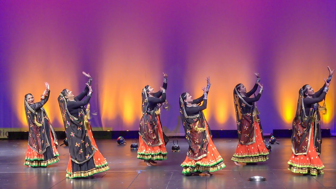 Rajasthani Dance by Jazba Dance group - YouTube