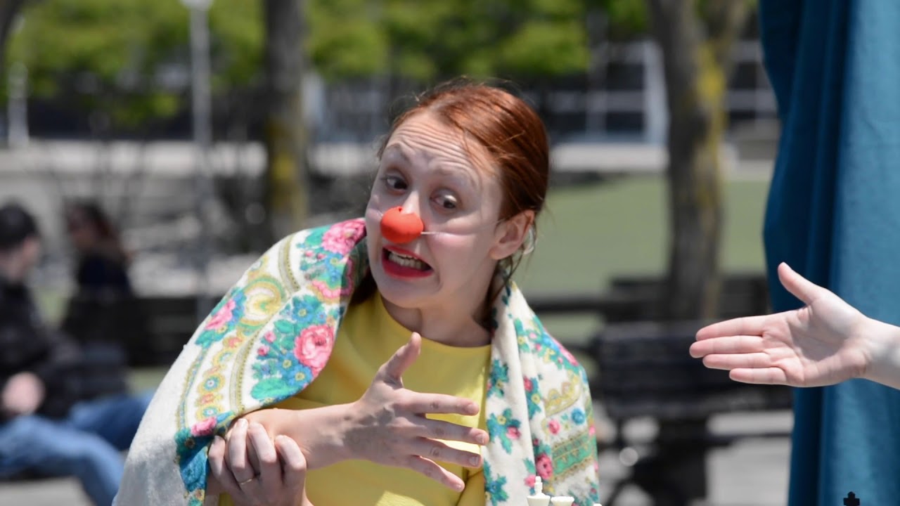 Caïssa, a chess clown play - YouTube
