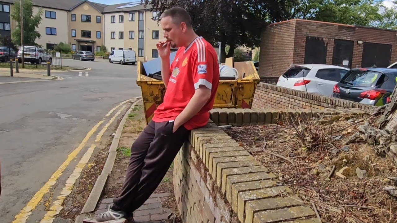 Police Littering at Huntingdon Police Station - YouTube