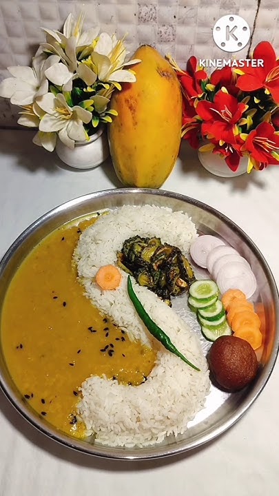 (S) Bhojan Thali 😋👌# Bhojan Thali # dal chawal & bhujiya #shortvideoviral - YouTube
