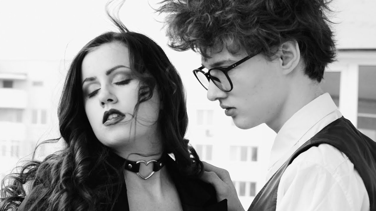 Big Wolf Band Ft Zoe Green - Looking In Your Eyes | Jiffs Mixes Blues ...