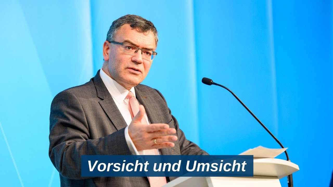 Staatskanzleiminster Dr. Florian Herrmann nach der Kabinettssitzung (07 ...