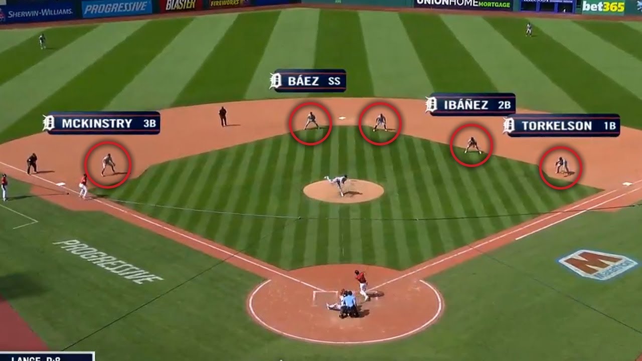 Detroit Tigers go with 5 infielders, Brayan Rocchio hits walk-off base ...