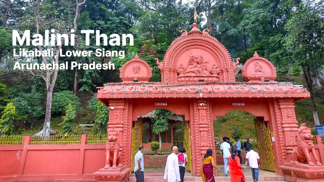 Preesha visits 600 YEARS OLD Temple! - YouTube