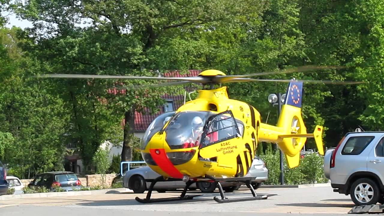 Amazing Helicopter Take off - Helios Hospital Sangerhausen Germany 29. ...