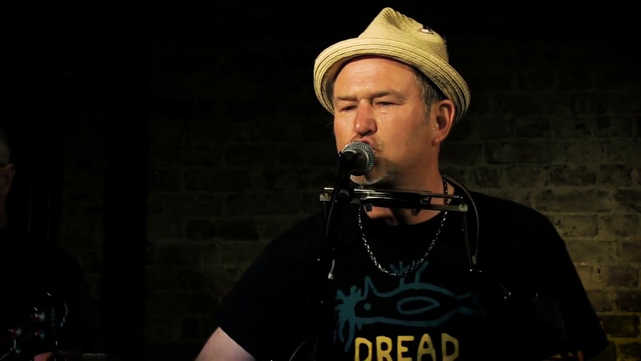 Ted Key and the Kingstons - The Queen of Ella Street - YouTube
