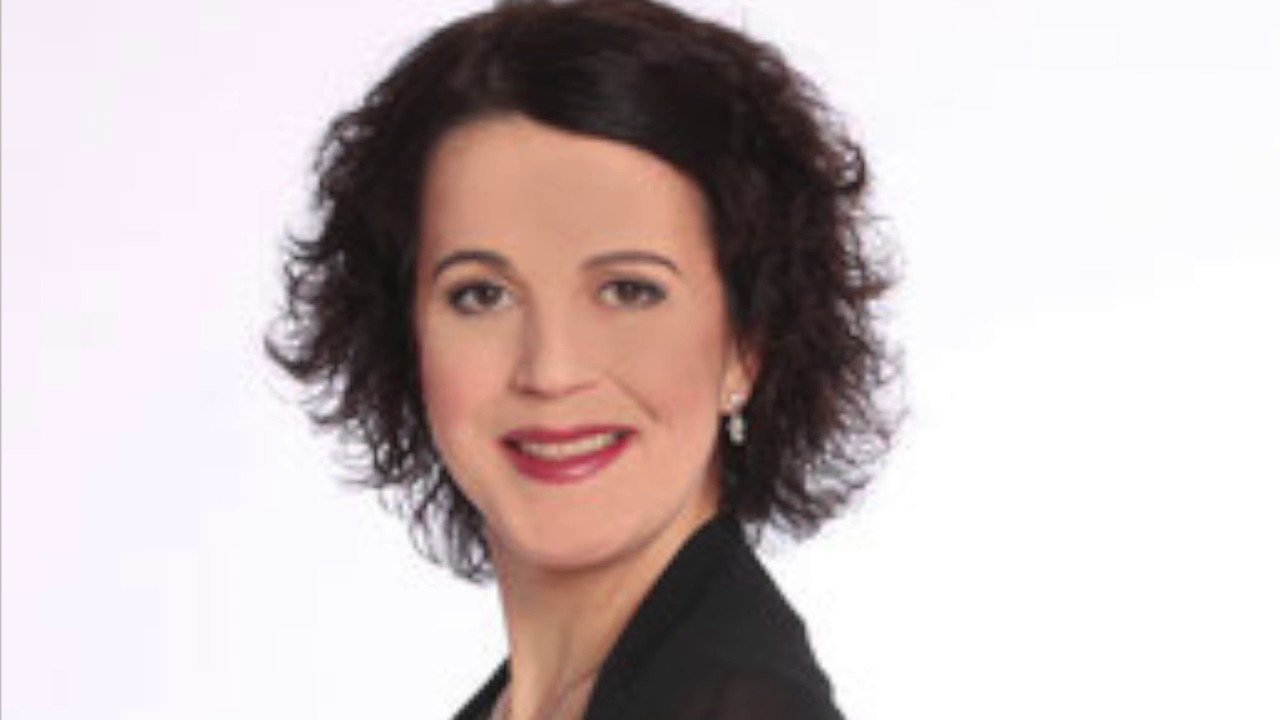 Kathryn Handsaker: Mezzo Soprano - YouTube