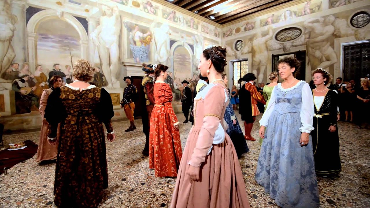 Pavana Lesquercarde - YouTube