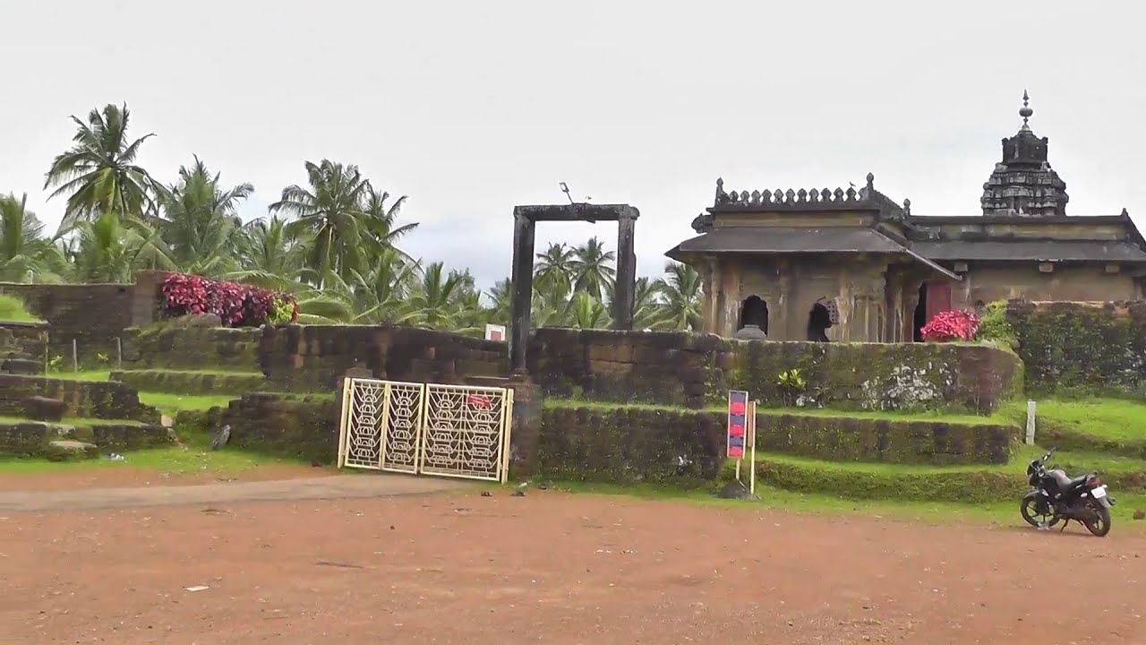 AGHORESHWARA TEMPLE IKKERI ..MOST BEAUTIFUL STRUCTURE - YouTube