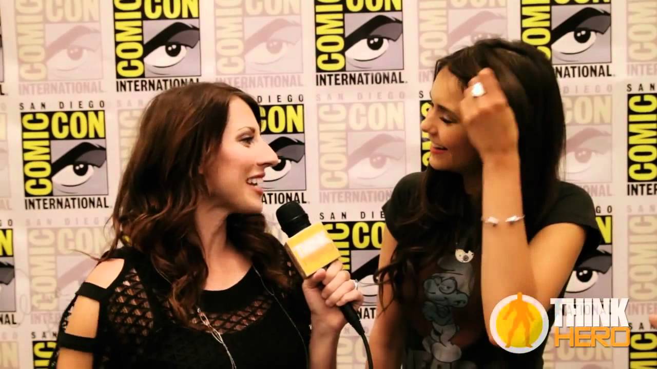 Nina Dobrev Interview TVD At Comic Con 2011 - YouTube