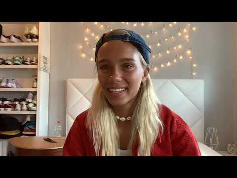 LISA AND LENA ’s JUST CHATTING // lisaandlena on Twitch - YouTube