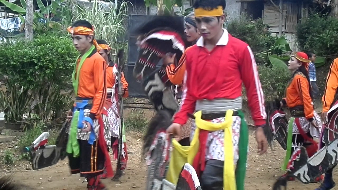 EBEG PULASARI 3232 - YouTube