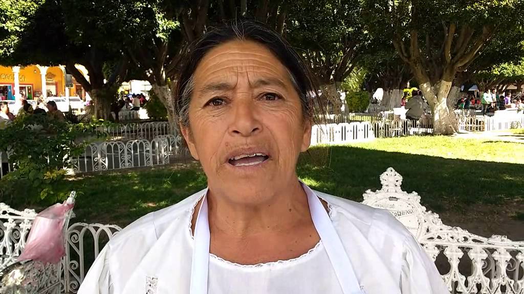 MAría Elena Gasca - Cocinera tradicional - YouTube