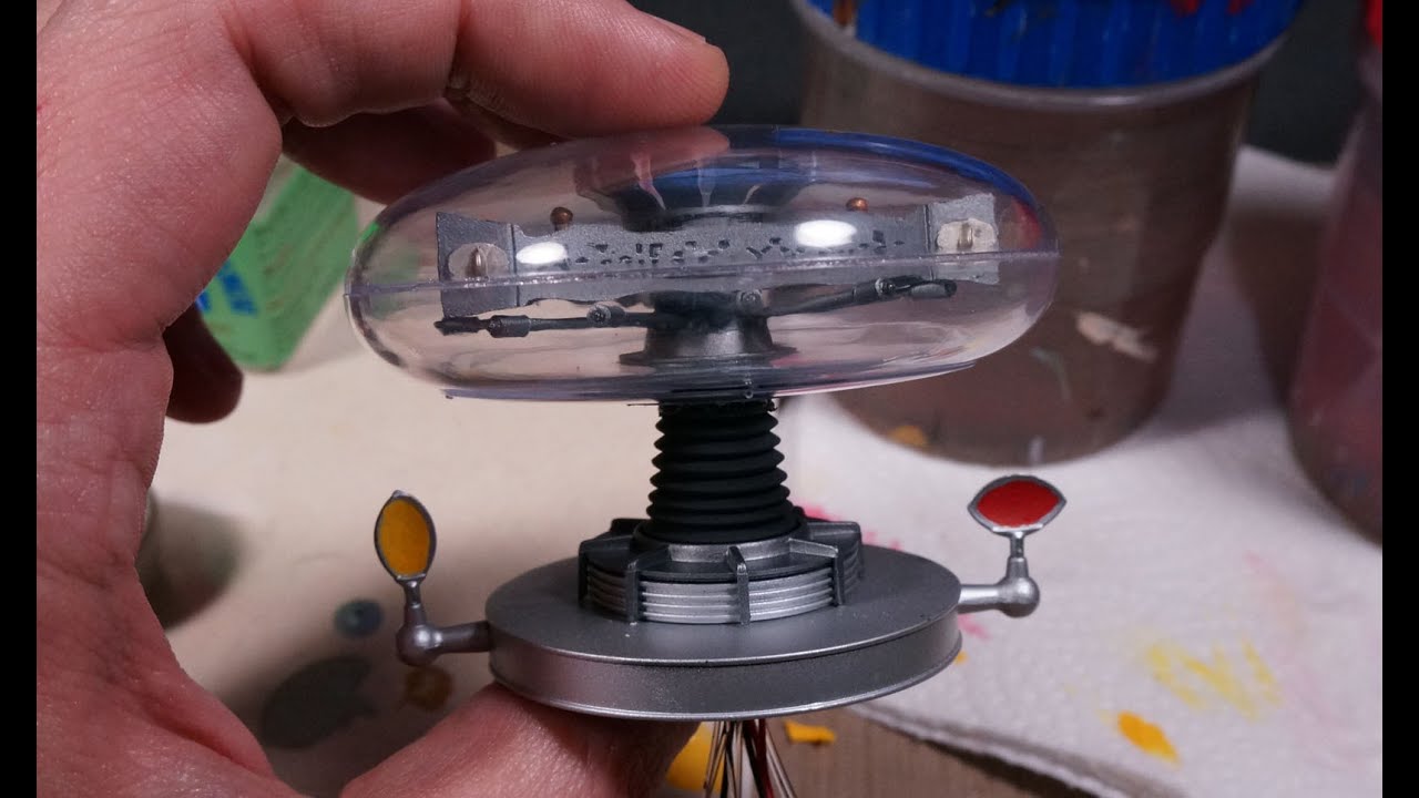 Moebius Models Lost In Space B9 Robot Build Part 3 - YouTube