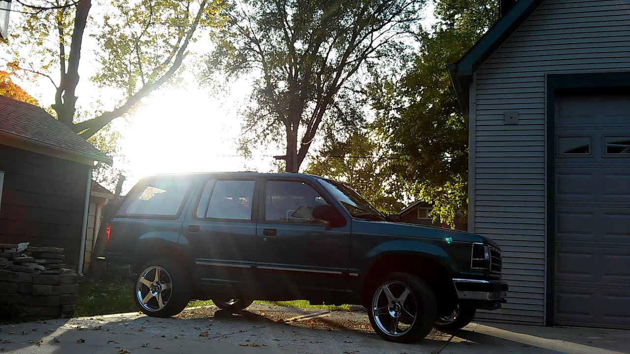 92' Ford Explorer Cold Start. - YouTube