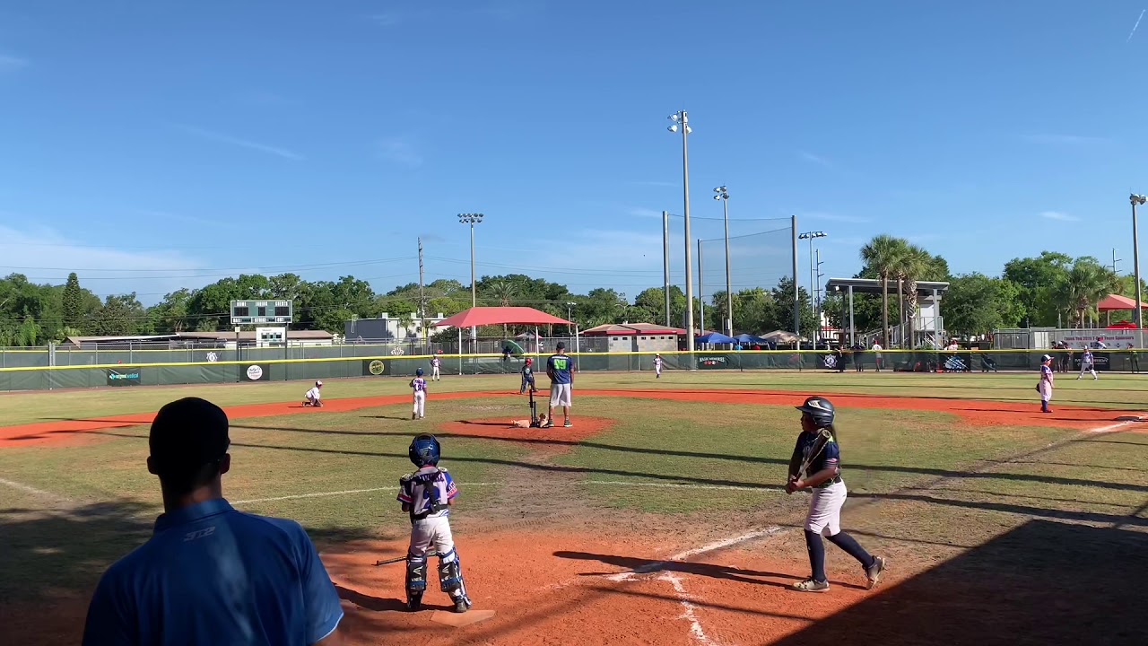 Central Florida bandits 7U vs triple crown academy 7U-8U - YouTube