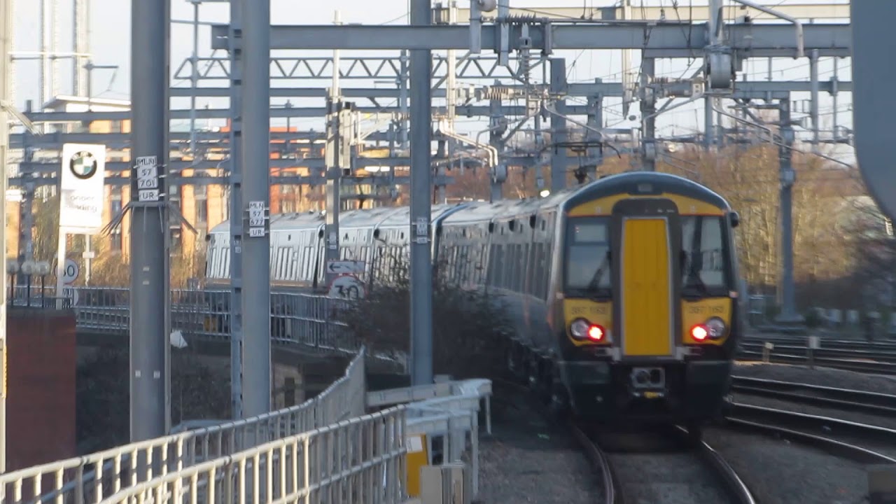GWR Class 387 169-387 163 Departures Reading for London Paddington ...