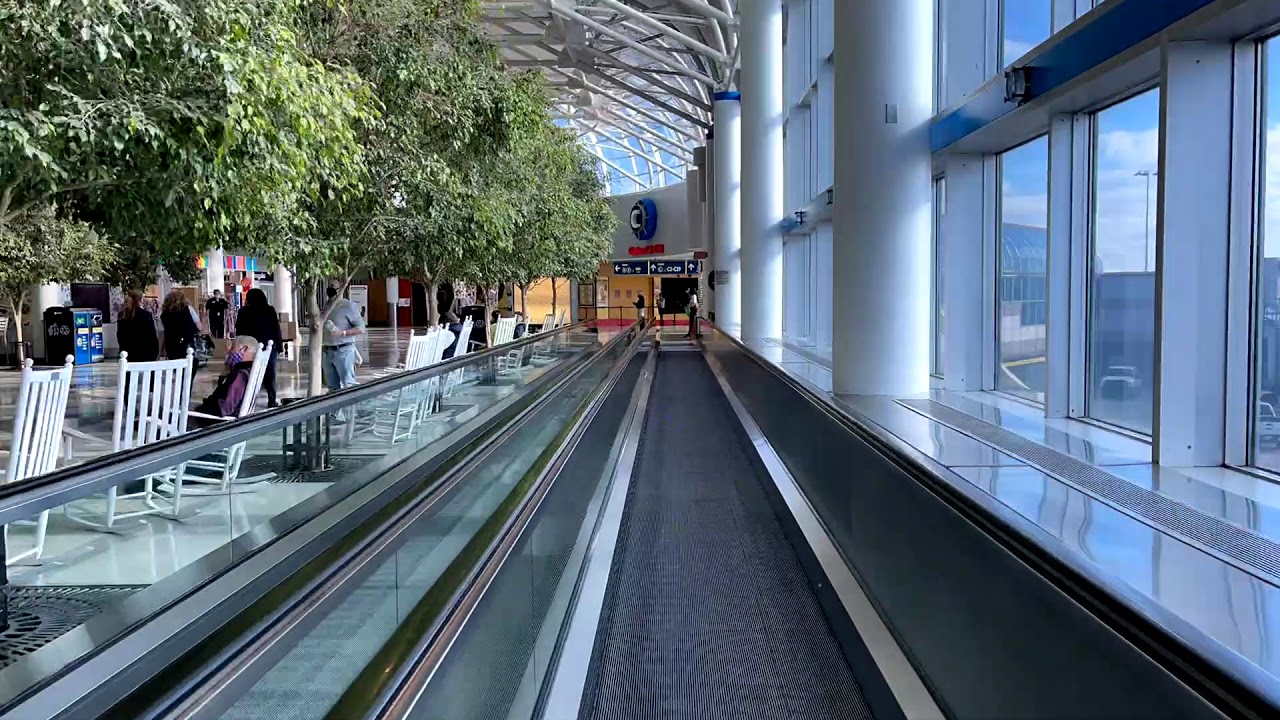 Charlotte International Airport Moving walkway time lapse - YouTube
